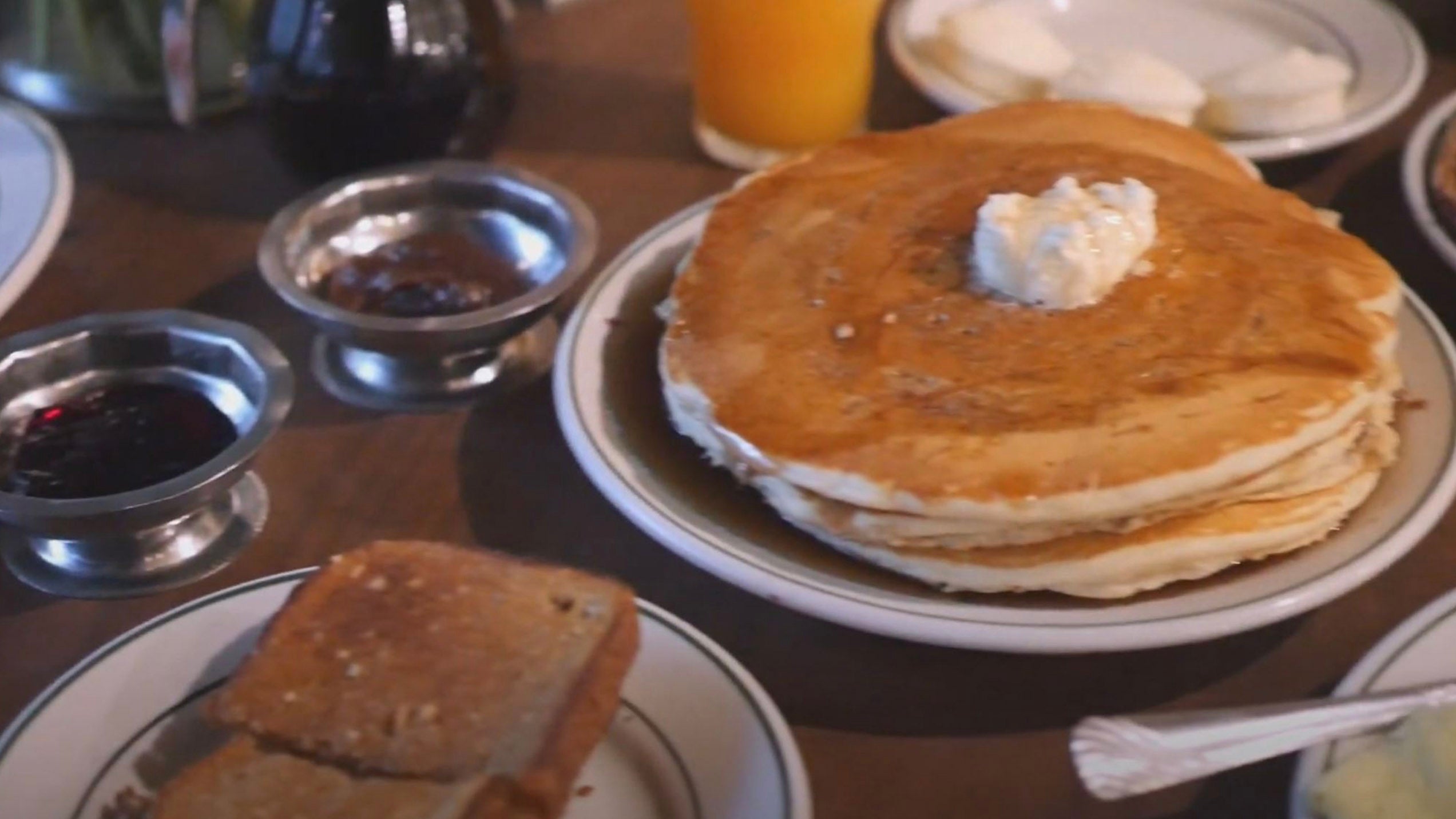 (Video) The Pancake Shop | Arkansas.com